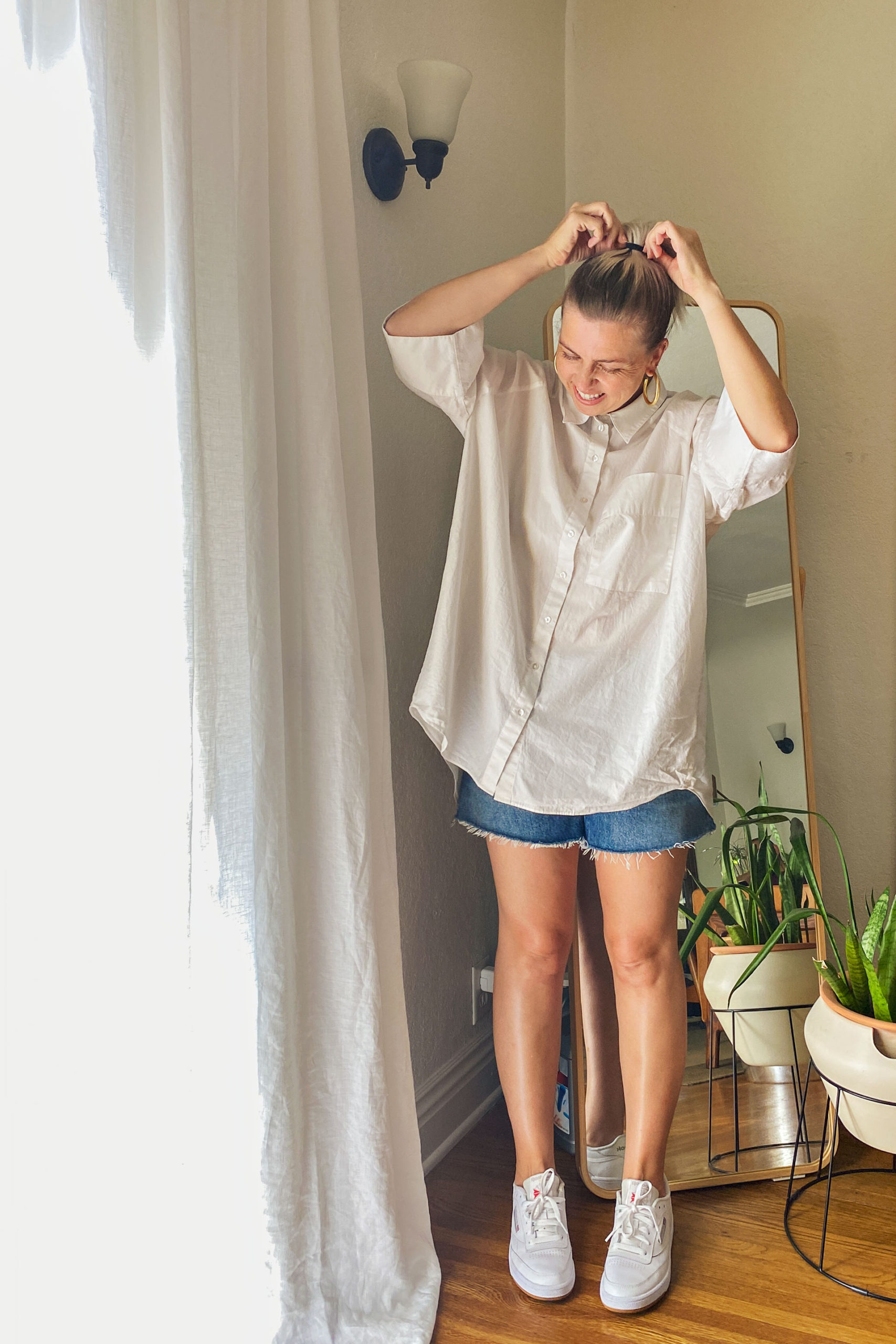 Buttoned-up - THIS MOM'S GONNA SNAP!